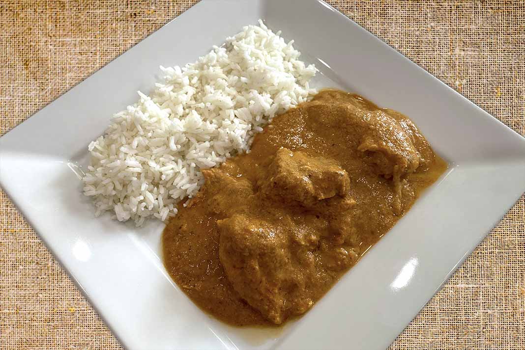 Cómo hacer un rico pollo almendrado – Chefs Jaime y Ramiro